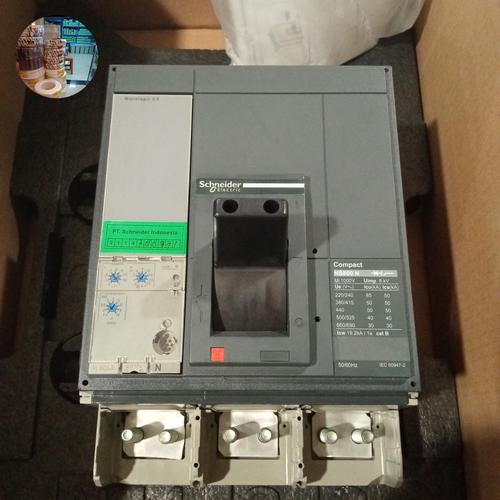 Jual MCCB SCHNEIDER COMPACT NS800N 3POLE 50KA NS 800N 3P 800A 33466 original - Jakarta Pusat ...