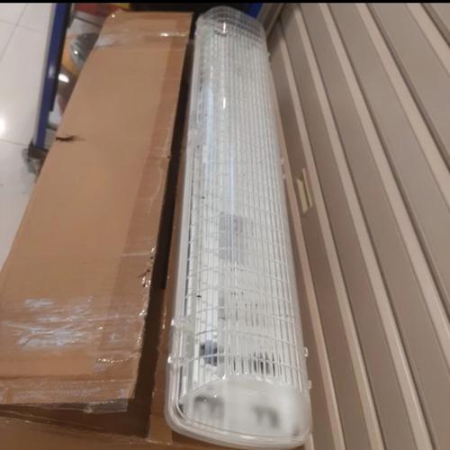 Jual Set Kap Lampu Outdoor TCW 2x18 Waterproof + Lampu LED 8W PHILIPS ...