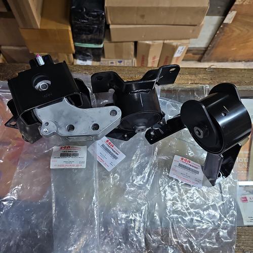 Jual Engine mounting Set Suzuki All New Swift &Ertiga old 2012/2017 ...