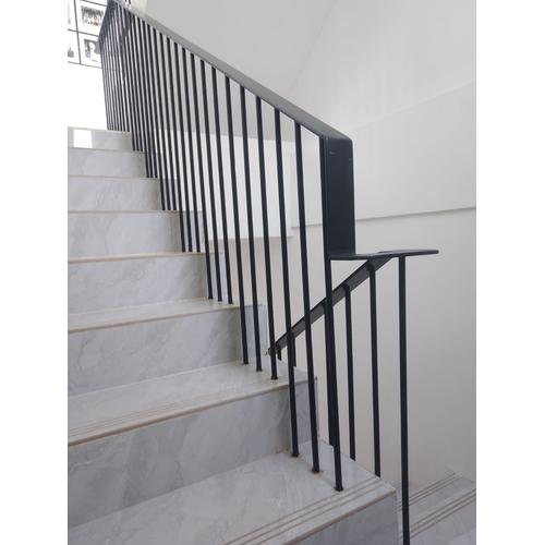 Jual Railing Tangga Minimalis Modern Plat Strip - Kota Bandung ...