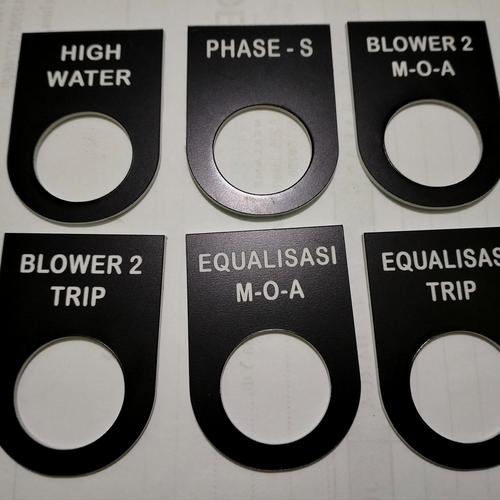 Jual Name Plate / push button / label pilot lamp hitam atau putih ...