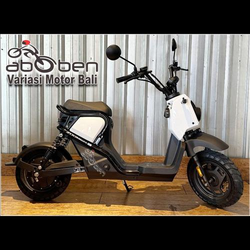 Jual Motor Zoomer E Honda Electric Bike warna Merah - Putih - Kota ...