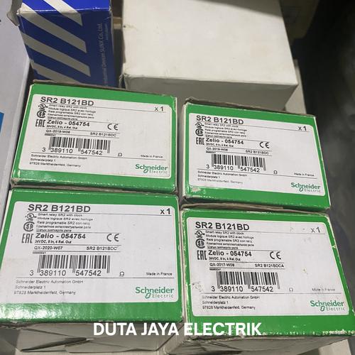 Jual Schneider SR2B121BD zelio smart relay SR2 with clock - Jakarta ...