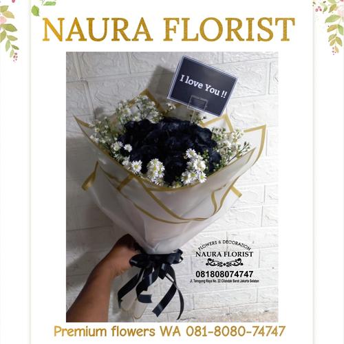 Jual Buket bunga /bucket wisuda/hand bouquet/mawar hitam/bunga asli ...