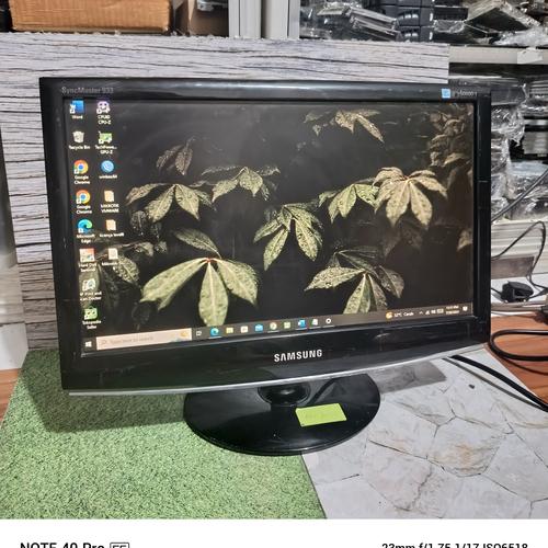 Jual monitor 19 inch wide lcd samsung MLminus layak pakai - Kota ...