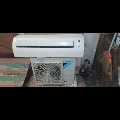 Jual AC DAIKIN SECOND 1/2 PK / AC DAIKIN SECOND / AC DAIKIN BEKAS / AC ...