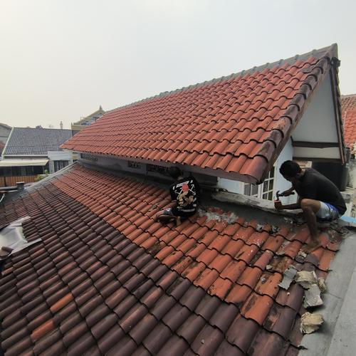 Jual bongkar atap lama pasang baja ringan - Kota Tangerang Selatan ...