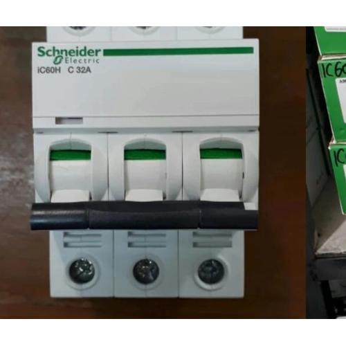 Jual MCB 3Phase 32A / 63A IC60H SCHNEIDER - 63A - Jakarta Pusat - TEHNIK PANEL | Tokopedia