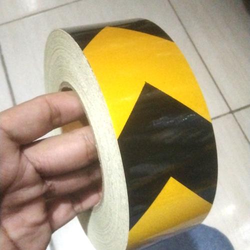 Jual Stiker Stiker Reflektive kuning hitam Panah Pemantul Cahaya 5cm x ...