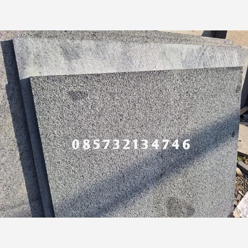 Jual Andesit Hitam Finishing Bush Hammered Tulungagung 60x60 - Kab ...