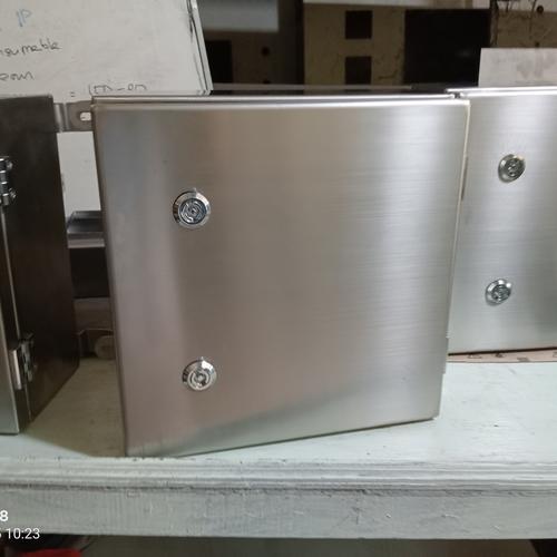 Jual Junction Box merk SWA IP65 mat Ss316 2.0mm 600*600*210 - Kota ...