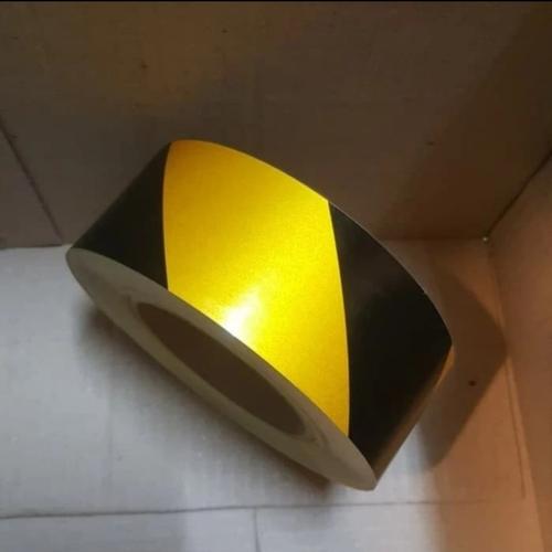 Jual Sticker Stiker reflective-police line kuning hitam 5cm x 45mtr ...