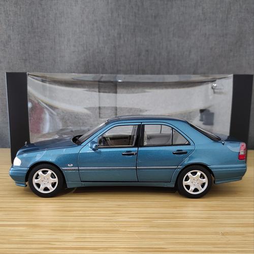 Jual 1:18 Dealerbox Mercedes Benz C200 W202 Facelift skala 18 no ...