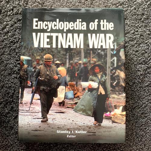 Jual ENCYCLOPEDIA OF THE VIETNAM WAR by STANLEY I. KUTLER (HARD COVER ...