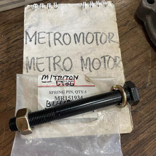 Jual Baut spring pen Mitsubishi L200 Strada Triton baut spring pin per ...