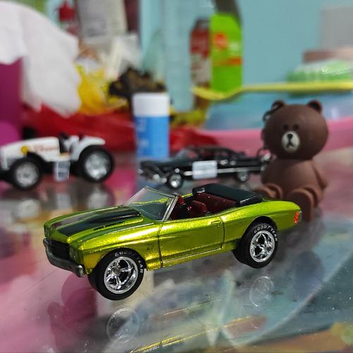 Jual hotwheels 1970 chevelle SS custom ban karet, fitment detailing ...