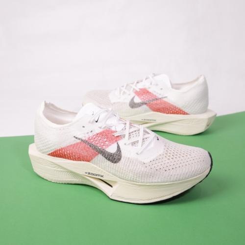 Jual Nike ZoomX Vaporfly Next% 3 - White Silver - Kota Semarang - SOGO ...