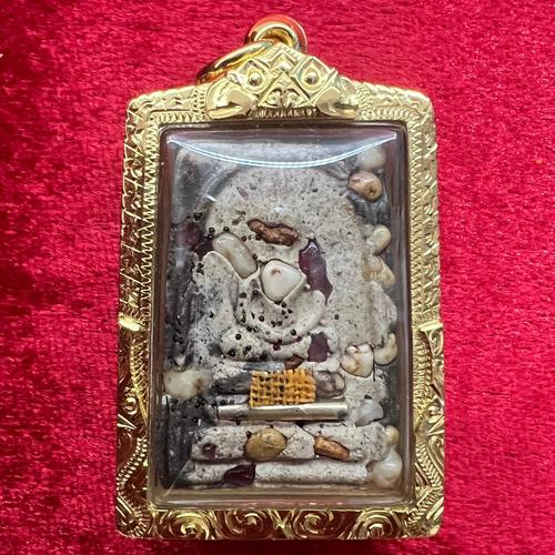 Jual Amulet Phra Somdej Boon Burapha Mahalarp Roon Reak (1st Batch ...