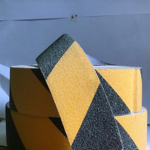 Jual Stiker Line tape Safety Walk –Anti Slip Lantai Kuning/Hitam 2inc x ...