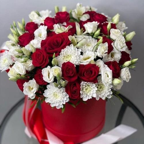 Jual springs red white rose asters roses on the spring bouquets bucket ...