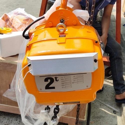 Jual Electric chain Hoist 2 ton X 6 meter 220V with trolley dan ...
