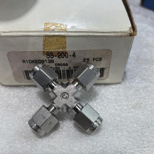 Jual Cross 1/8" OD SS316 Swagelok SS-200-4 - Kota Batam - Levino ...