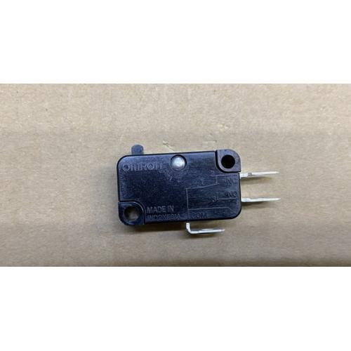 Jual Miniature Switch / Limit Switch Omron V15 1A5 Original - Jakarta Barat - Kama Teknik ...