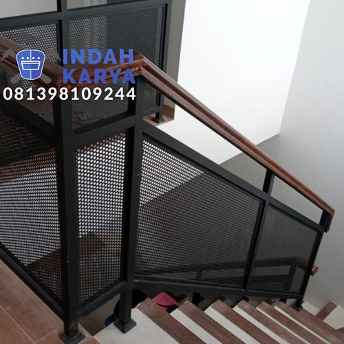 Jual Railing tangga balkon plat perforated industrial - Railing balkon ...