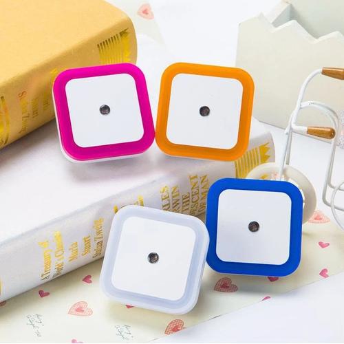 Jual Lampu Tidur LED Persegi Kotak Otomatis Sensor Cahaya Colok Listrik ...