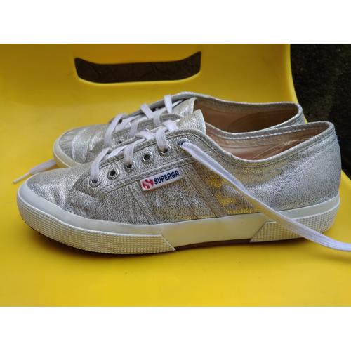 Jual SUPERGA sneakers silver metalik Authentic With Tag Unisex - Kota ...