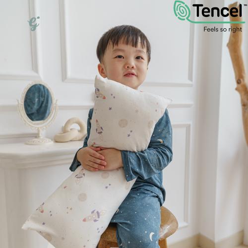 Promo Little Gee Microfiber Hug Pillow for Baby 0 - 5 Years - Above the ...