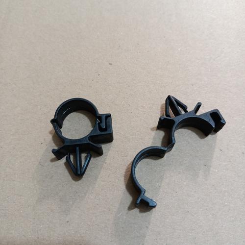 Jual Pengikat klem clip kabel body selang pipa mobil universal original ...