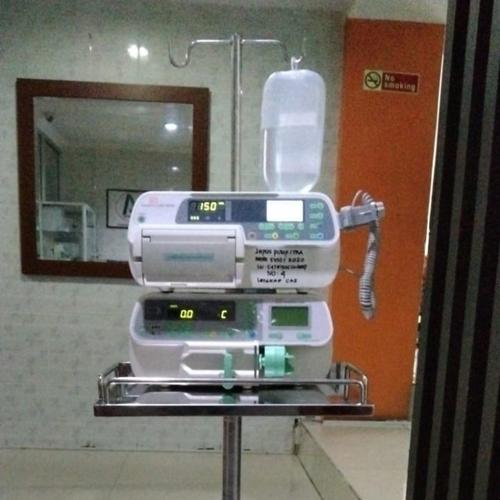 Jual Tiang Infus pump dan syringe pump stainless stel / Trolly infus ...