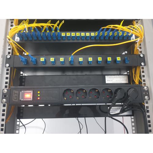 Promo PDU 6 OUTLET GT RACK GP06 COLOKAN LISTRIK STOP KONTAK RAK SERVER ...