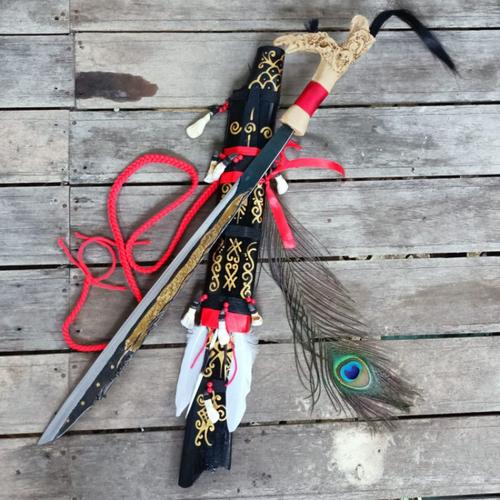 Jual mandau senjata pusaka khas suku adat dayak kalimantan asli motif ...