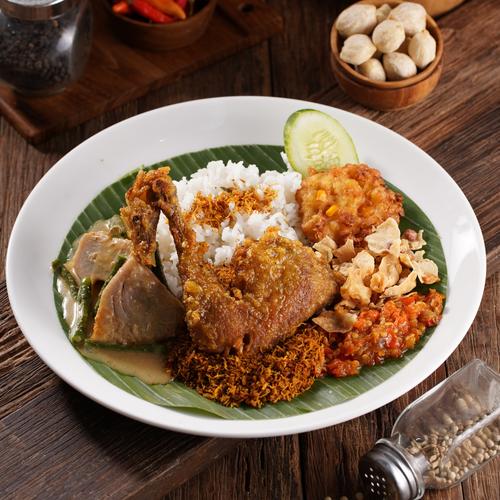 Jual Nasi Lodeh Ayam / Empal Wagyu / Jeroan - Ayam Goreng - Jakarta ...