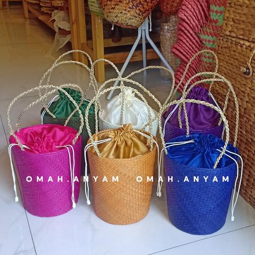 Jual Tas ember pandan sulam putih polos/Keranjang hampers/pouch serut ...