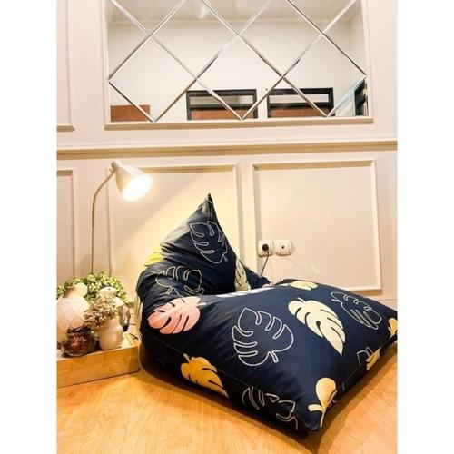 Jual NEW BEANBAG TRIANGLE SIAP PAKAI PLUS ISI BUTIR STYROFOAM ...