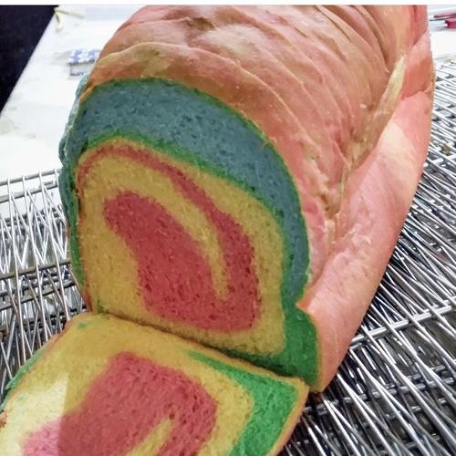 Jual ROTI TAWAR RAINBOW BULAT DAN KOTAK ROTINDO BANDUNG - KECIL- KOTAK ...