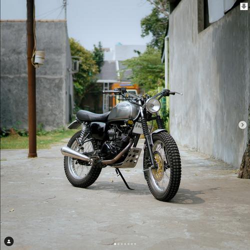 Jual Paket Velg Almunium Ring 18 dan 19 Kawasaki W175 British Style ...