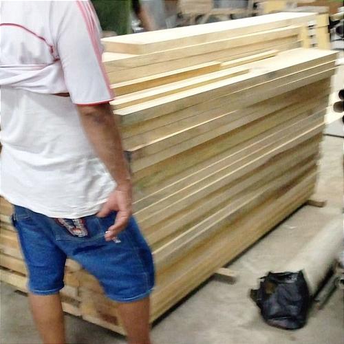 Jual Papan Lis kayu Sengon Albasia Perhutani Serut 4 sisi Amplas mesin ...