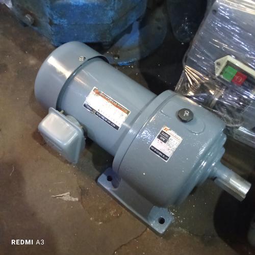 Jual TL helical gear motor 1 hp ratio 1:40 3 phase tung lee taiwan ...
