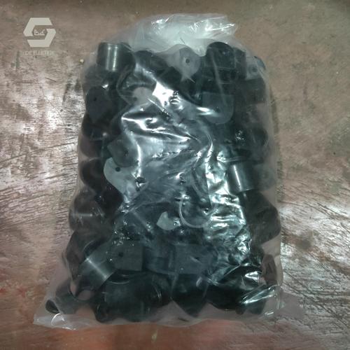 Jual Klem Pipa Conduit 20mm Hitam @100pcs | Claim Konduit - Klem+Paku ...