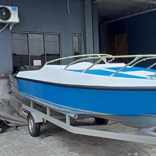 Jual Perahu Speedboat Fiberglass 5.3 Meter Untuk Patroli, Penarik ...