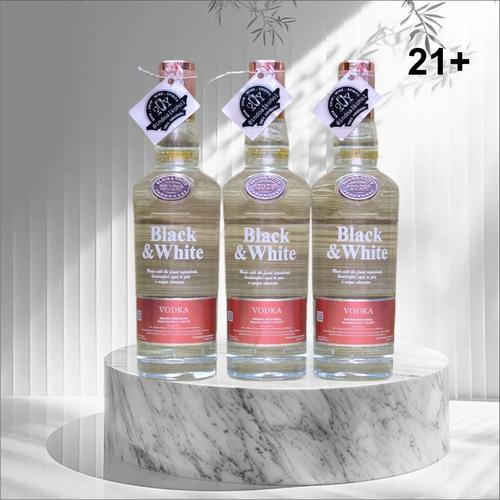 Jual Paket Black & White Vodka 700ml - INDOALKOHOL Original 100% - 1 Vodka 700ml - Kota Bandung ...