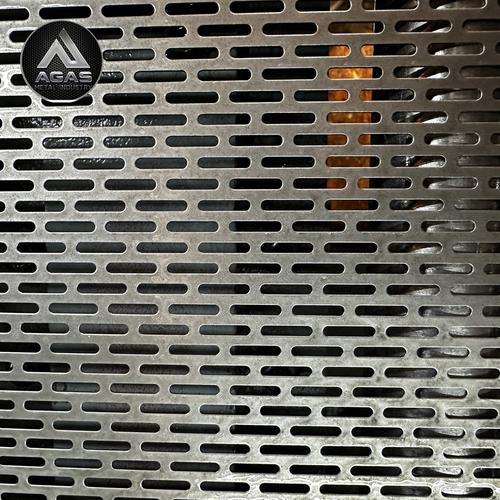Jual Plat Lubang Besi Perforated Kapsul 3x15mm - Jakarta Barat - AGAS ...
