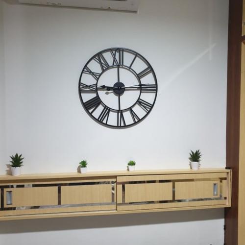 Jual Jam Dinding Besar Angka Romawi Gaya Eropa Vintage 60 cm Tidak ...