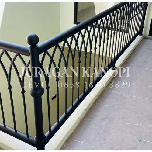 Jual Railing Tangga Besi / Railing Balkon Besi / Custom Railing Besi ...