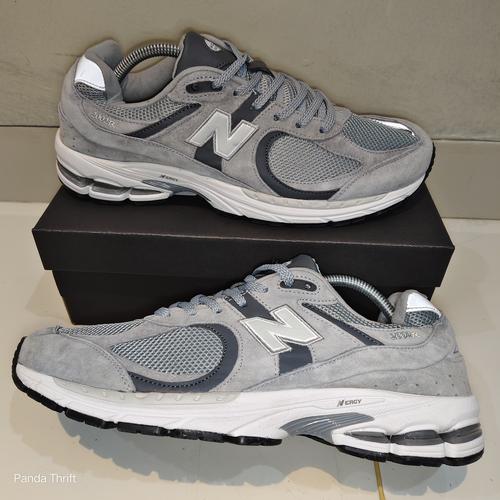 Jual Sepatu sneaker New Balance 2002 RST Steel Lead - Kota Tangerang ...