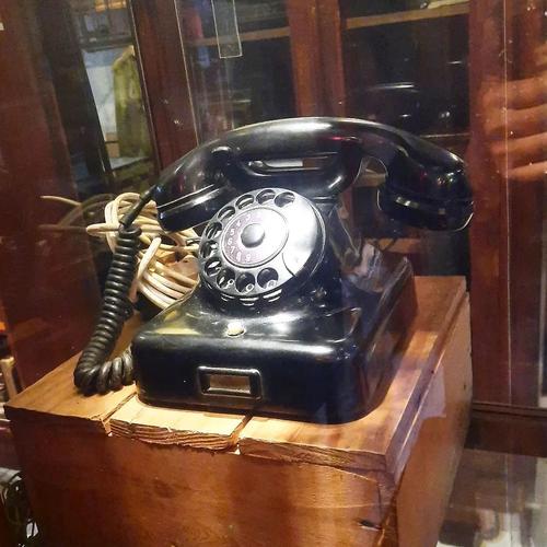 Jual telepon antik, kuno & jadul tahun 1940 - Kota Bandung - vintage ...
